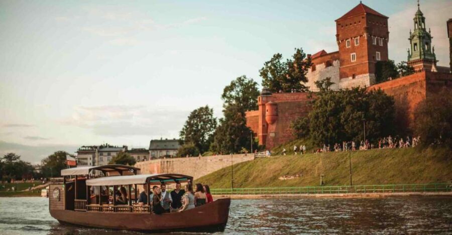 Krakow: Private Traditional Gondola Cruise - The Practicalities: Pricing, Booking, and Tips