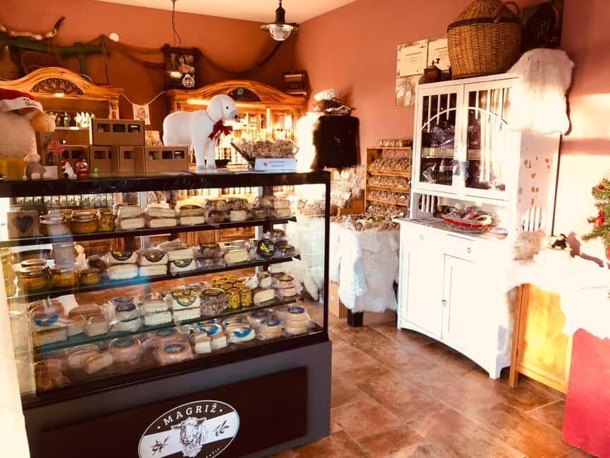 KRK: Cheese factory inside tour and product tastingguide - The Value of the Experience