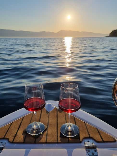 Krk: Sunset Boat Tour with wine, high chance of dolphins - Why Choose This Tour?