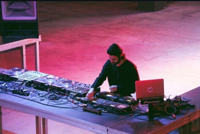 Kutaisi: Guided Pub Crawl with Welcome Shots - What Makes This Tour Stand Out?