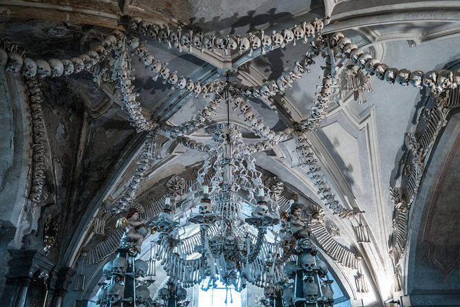 Kutna Hora Private day trip from Prague with lunch, admission and local treat - Who Should Consider This Tour?