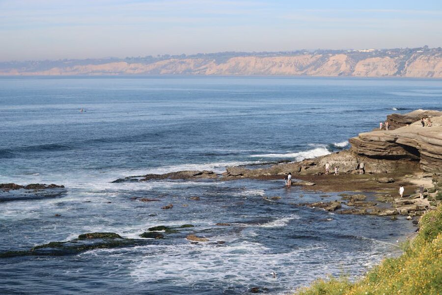 La Jolla coastline rocky shores and ocean waves