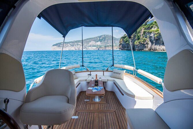 La Spezia: Cinque Terre Tour with Lunch on Board 8 hours - What Makes This Tour Stand Out