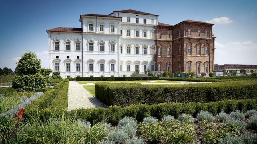 La Venaria Reale Entry Ticket and Hop-on Hop-off Bus Tour - Exploring La Venaria Reale: A Palace of Beauty and Grandeur