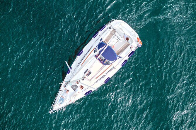 Lake Como Sailing Boat Group Tour Aperitivo & Prosecco Included - Frequently Asked Questions