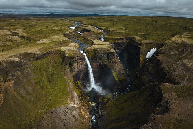 Landmannalaugar & SecretGems | Private Tour | PRO Photos included - Authentic Traveler Insights