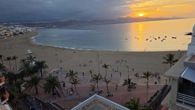 Las Palmas BEACH SUNSET: City Walking Tour - Why You’ll Love the Las Palmas Sunset Walking Tour