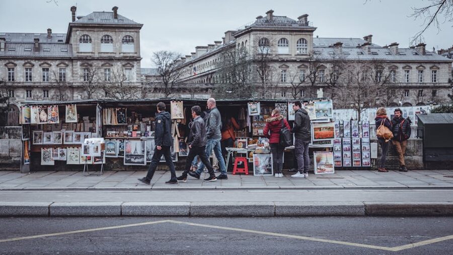 Bouquinistes book stalls along the Seine quayside, Paris