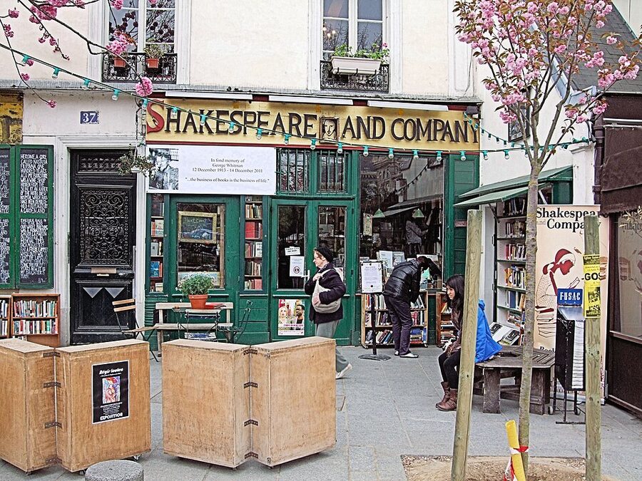 Shakespeare and Company bookshop facade, Latin Quarter Paris