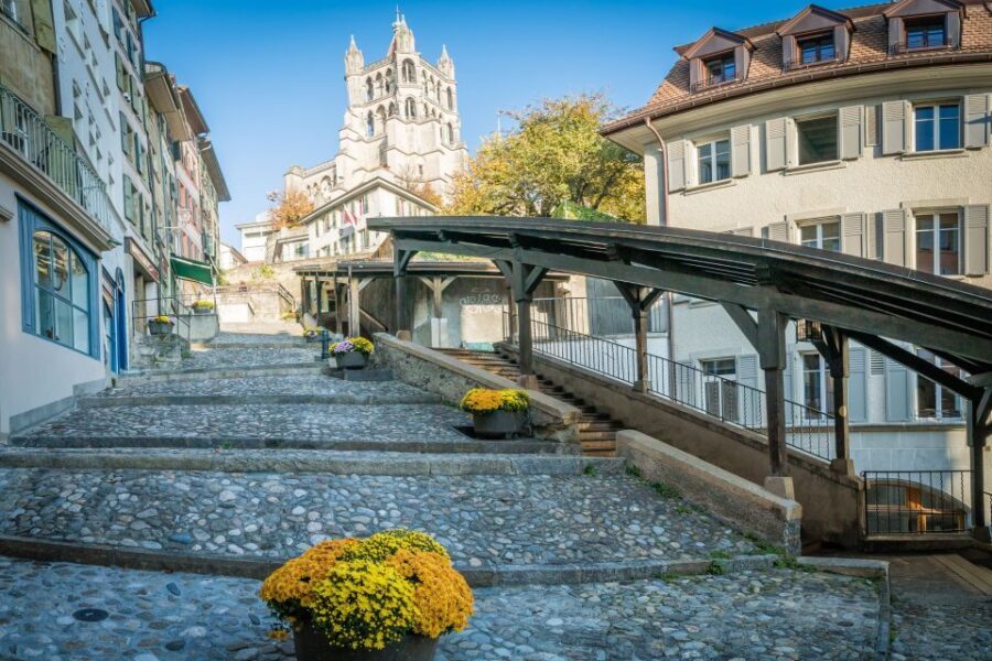 Lausanne: Private custom tour with a local guide - Why a Private Guide Makes a Difference in Lausanne