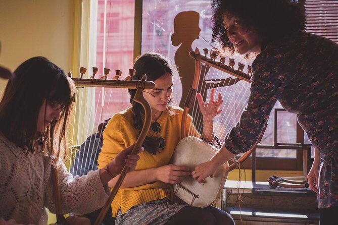 Learn an Ancient Music Instrument: The Lyre of Apollo - Suitable for Who?