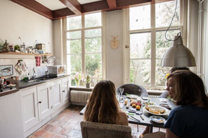 Learn to Make Dutch Pancakes in a Beautiful Amsterdam Canal House - The Group Size and Price: Is It Good Value?