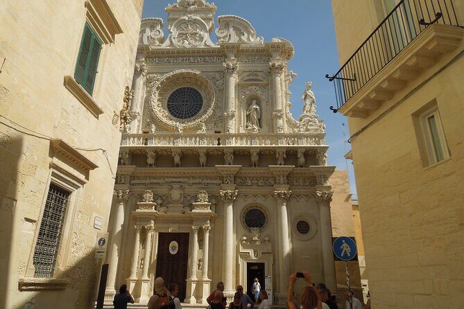 Lecce History and Street Food Tasting Private Tour - Exploring Lecce: A Tasteful Journey through History and Flavors