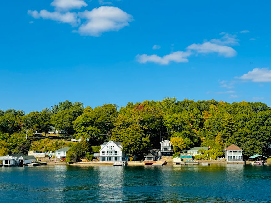 Leeds Thousand Islands waterfront cottages