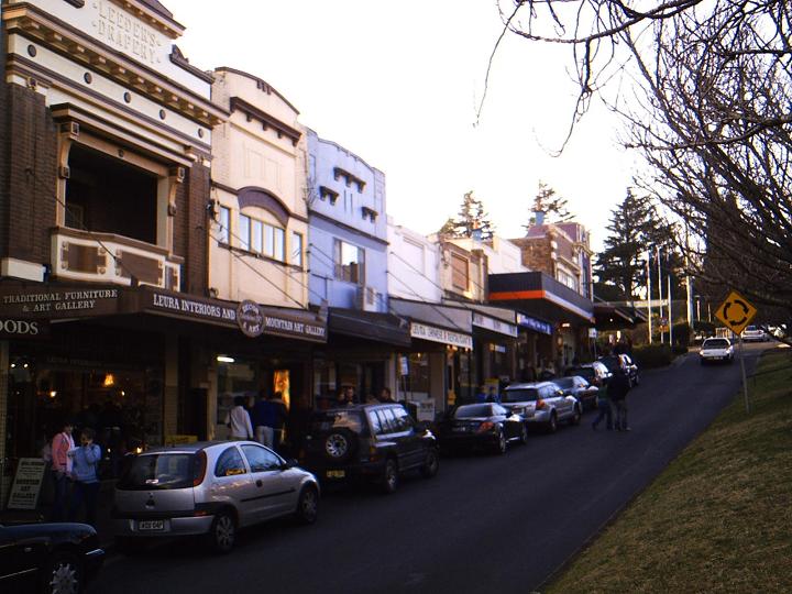 Leura village main street Blue Mountains