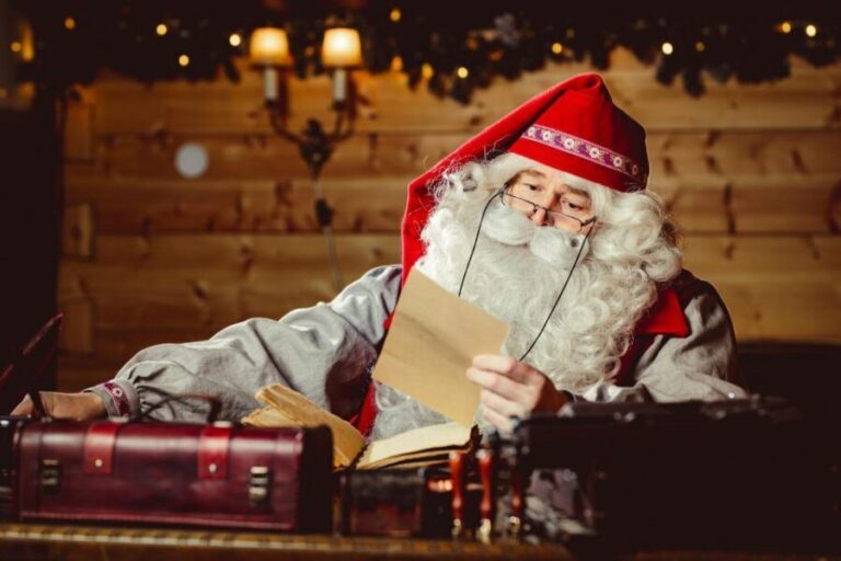 Levi: Arcandia, The Elf Court/Daylight & Park Side/Darkness - Explore the Elf Court: Daylight Festivities