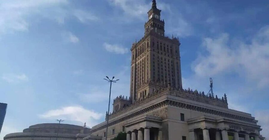 Life Behind the Iron Curtain Warsaw Walking Tour - Why This Tour Offers Great Value