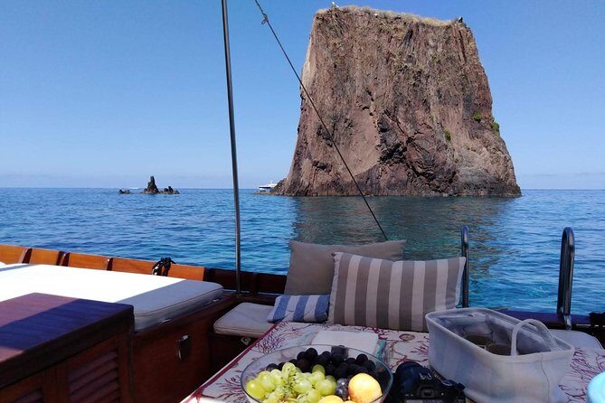 Lipari and Vulcano Private Boat Tour (7 hours) - Analyzing the Value & Experience