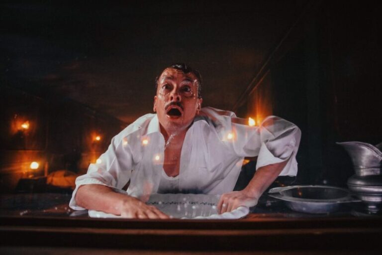 Lisboa - A Morte do Corvo, new immersive theatre, not spoken - Practical Details for Visitors