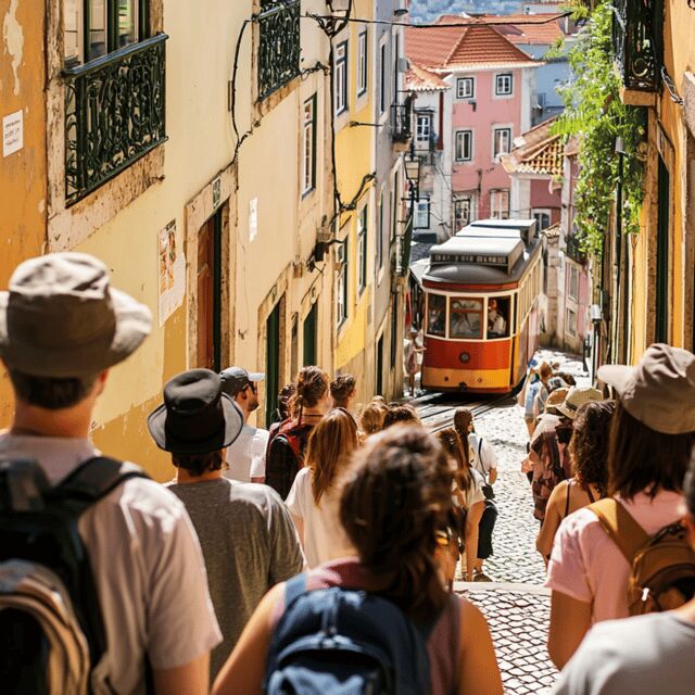Lisbon: Alfama, Chiado and Baixa Walking Tour with Tastings - What the Reviews Say