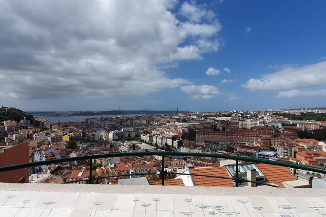 Lisbon City Tour 2 hours (Máx 4 pax) - What to Expect from the Experience