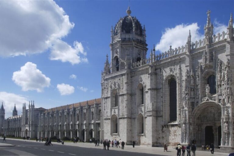 Lisbon: Full-Day Small-Group City Tour with Hotel Pickup - Authentic Experiences and Honest Observations
