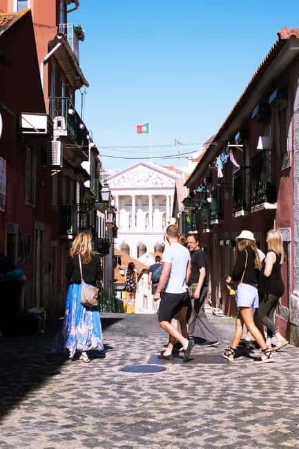 Lisbon: Off the beaten path Downtown Walk with a Local - What You Can Expect During the Walk