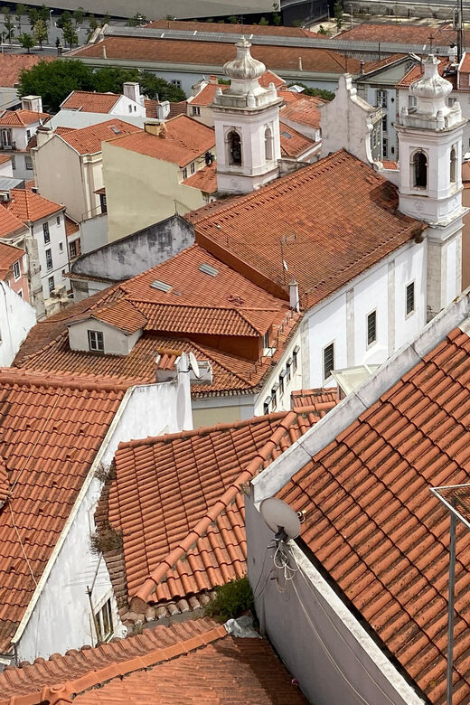 Lisbon: Old Town and Chiado Vintage Car Tour - Why This Tour Works Well