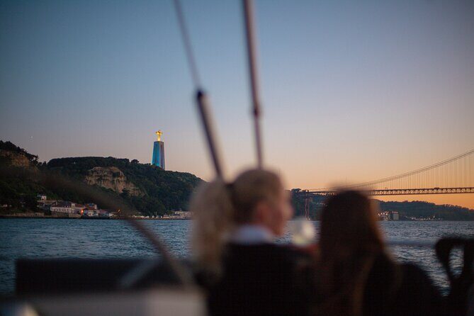 Lisbon Sunset Boat Cruise Tour With Drinks Included - Why Travelers Love It