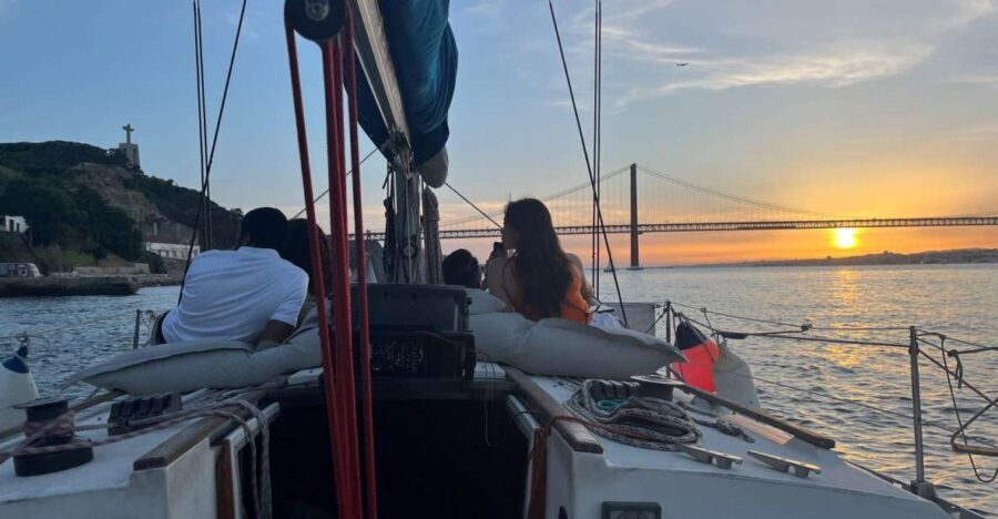 Lisbon Sunset Sensations 2h Cruise - The Experience Through Reviewers’ Eyes