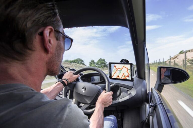 Lisse: Drive-it-Yourself History and Castle Audio Tour - The Sum Up