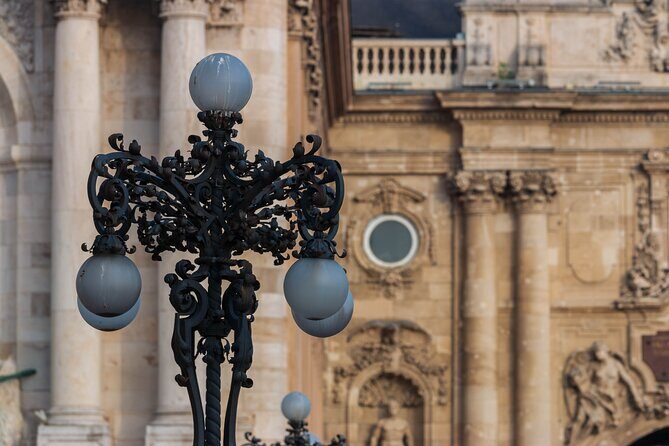 Live virtual walking tour in the Buda Castle quarter - The Itinerary: A Closer Look