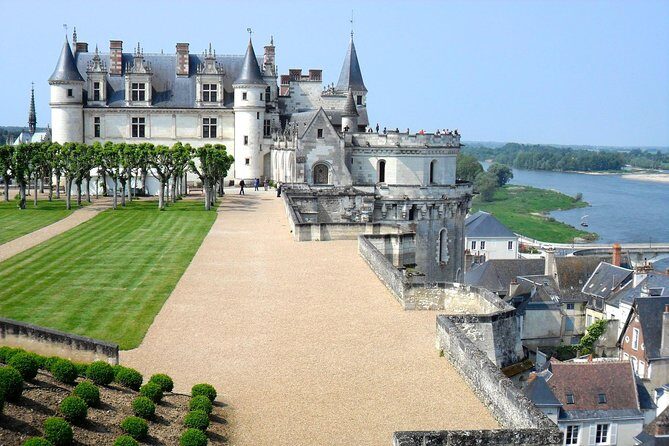 Loire Valley Castles VIP Private Tour: Chambord, Chenonceaux, Amboise - Authentic Insights from Visitors