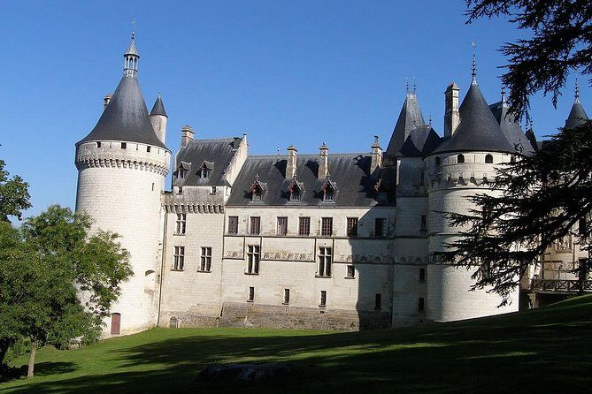 LOIRE VALLEY : Int'l Garden Festival at CHAUMONT + the king castle of CHAMBORD - What’s Included and What to Keep in Mind