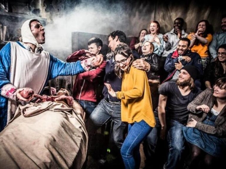 London: Harry Potter Tour & The London Dungeons Tour - The Value Proposition