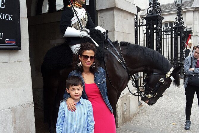 London Highlights Family-Friendly Walking Tour with Top Guide - The Value for Money