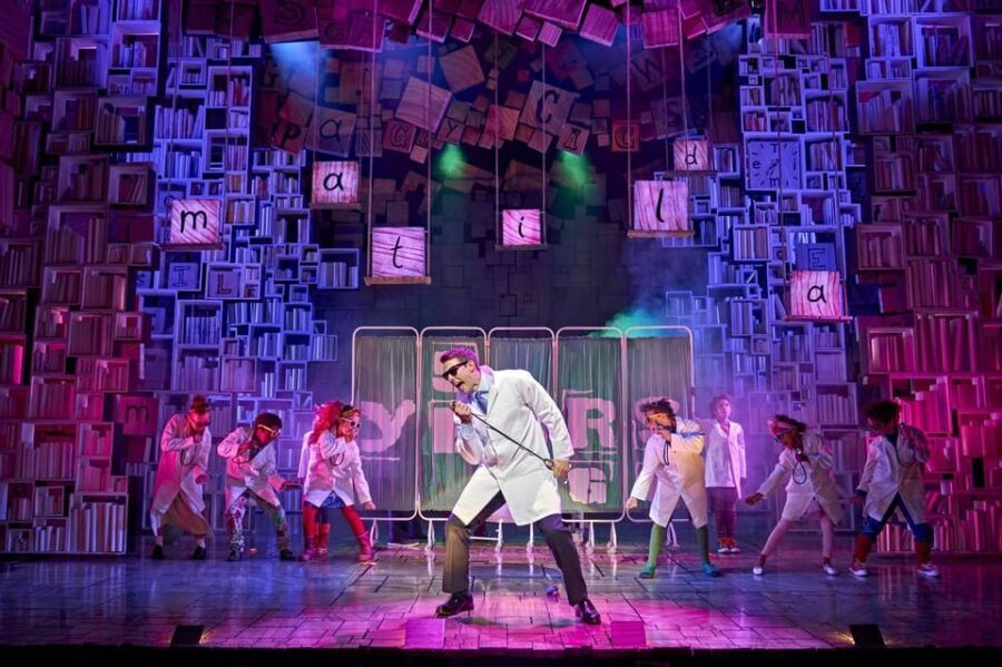 London: Matilda the Musical & 2-Course Pre-Show Meal - The Theatre Experience – Matilda’s Magic