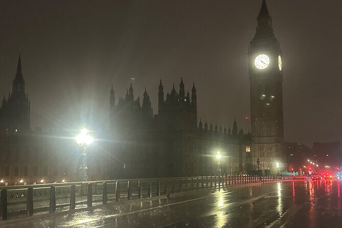 London Private Black Cab Night Tour with Hotel Pick Up - The Experience of a Private Guided Night Tour