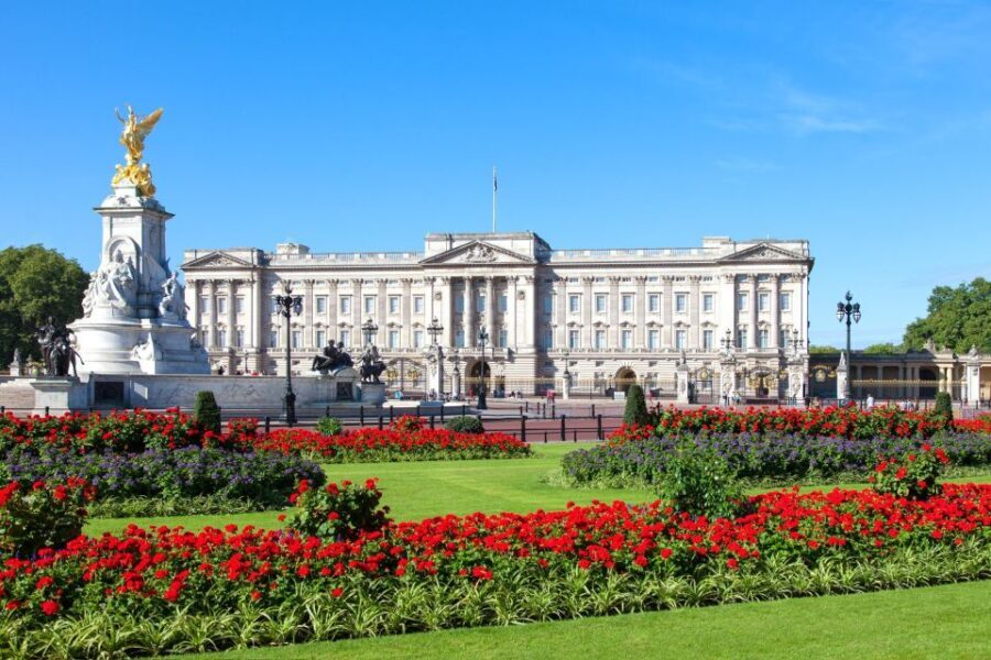 London Royal Tour - Buckingham Palace Entry - 12 guests 2,5h - Why This Tour Works Well