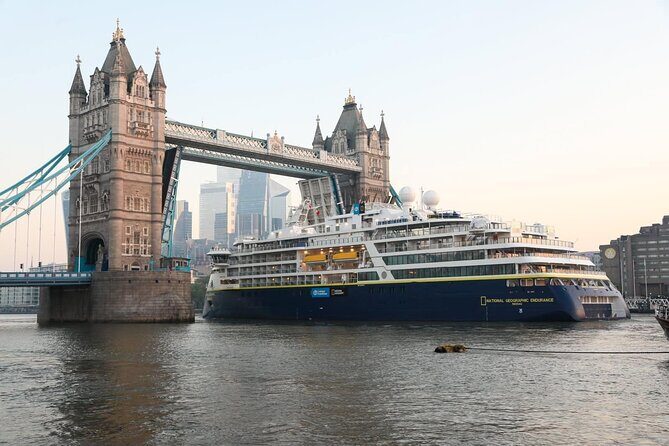 London to Southampton Cruise Port - Shuttle Transfer - Who Should Consider This Service?