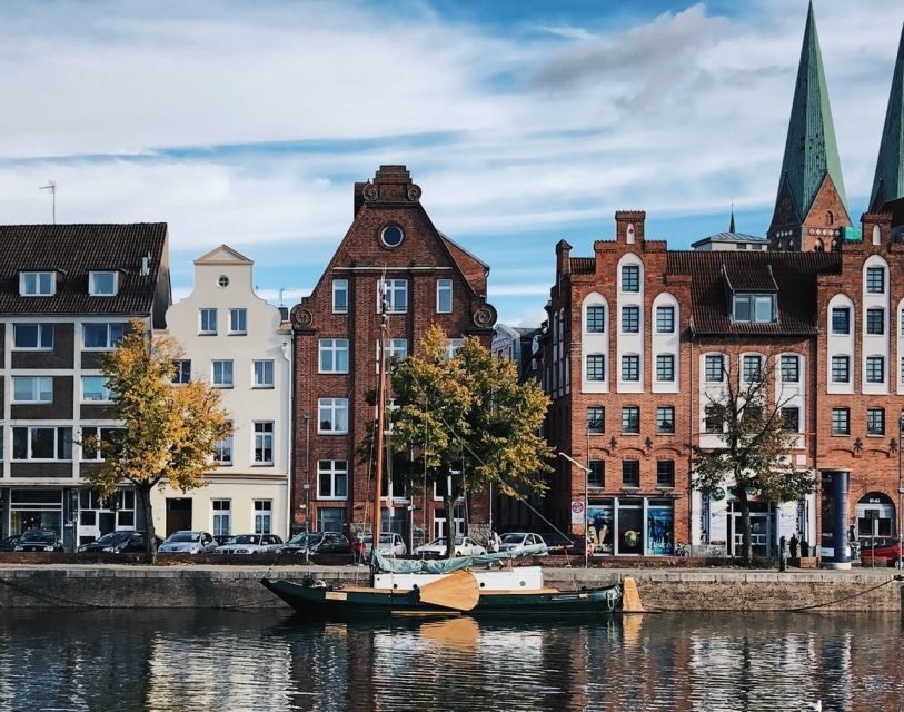 Lübeck: Backyards and Town Houses Private Guided Tour - What Sets This Tour Apart