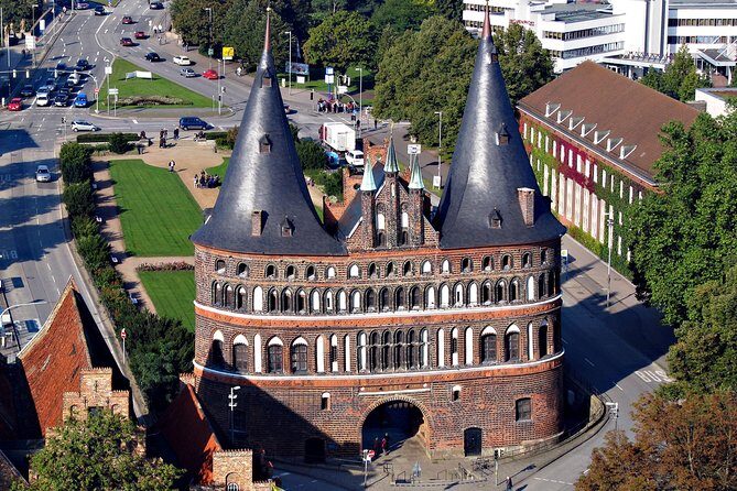 Lübeck Day Trip From Hamburg By Train With Private Guide And Lunch - What to Expect at Each Stop