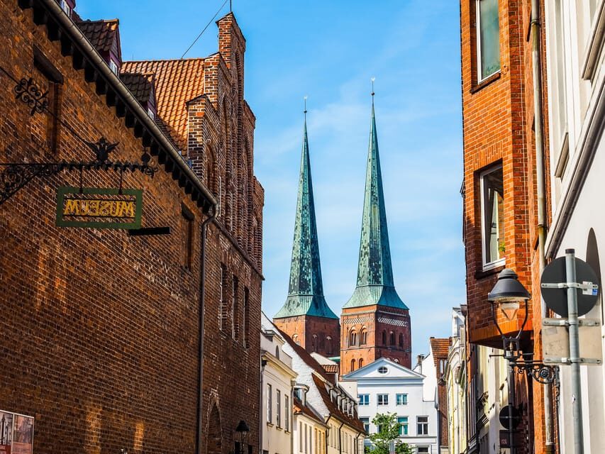Lübeck: Express Walk with a Local - The Value of a Short, Guided Walk in Lübeck