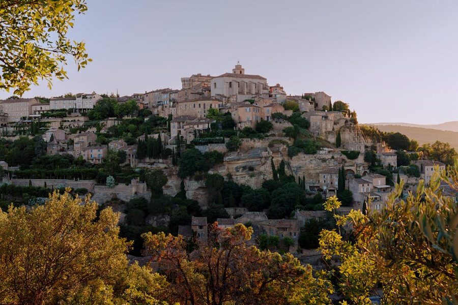 Gordes hilltop village viewpoint in Provence