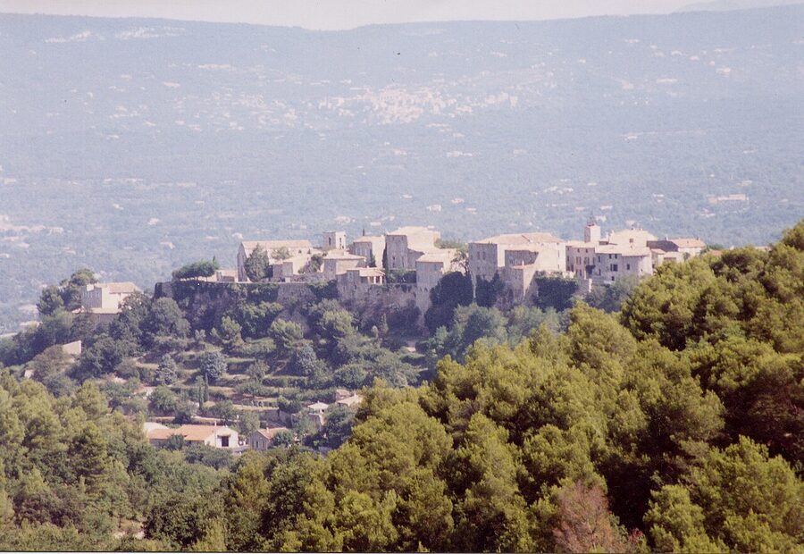 Ménerbes village in the Luberon
