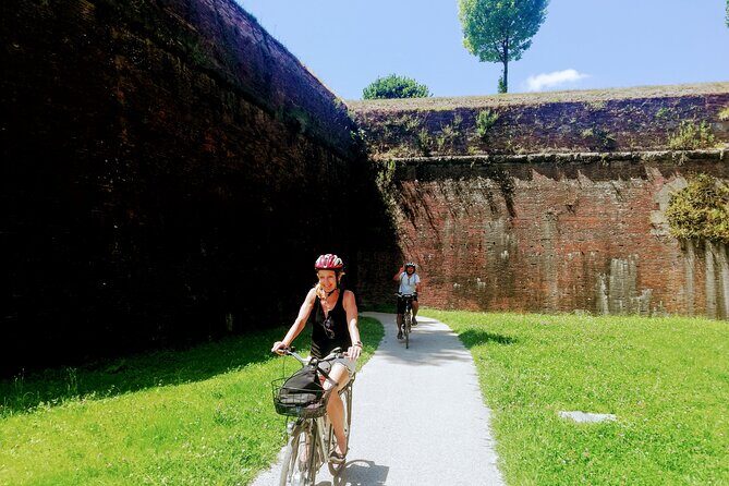 Lucca: self-guided bike tour + picnic in the vineyards - What Travelers Can Expect: The Details