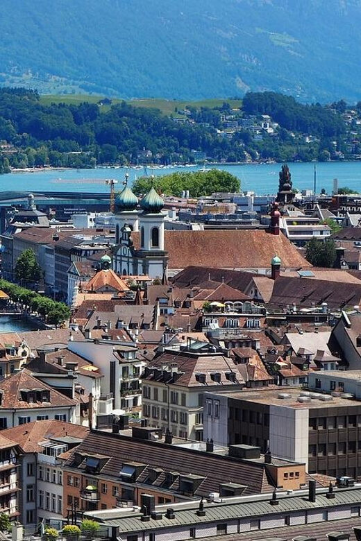 Lucerne: Interlaken & Grindelwald Exclusive Private Day Tour - Detailed Breakdown of the Itinerary