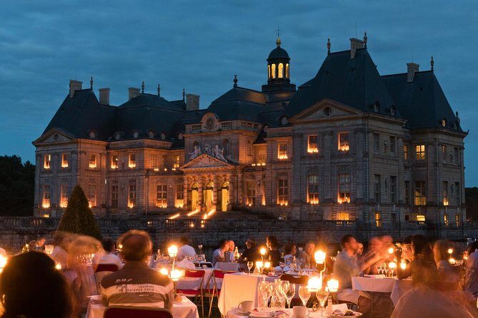 Luxury Evening Dining Experience at Chateau de Vaux-le-Vicomte - The Transport: Comfort and Ease