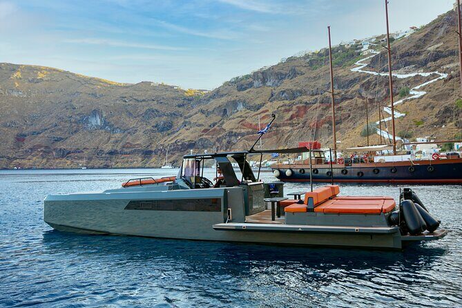 Luxury Private Power Catamaran Tour in Santorini - The Pros and Cons