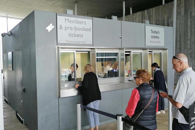 Luxury Private Vehicle Day Hire from & to London via Stonehenge Lacock and Bath - The Experience from Reviews